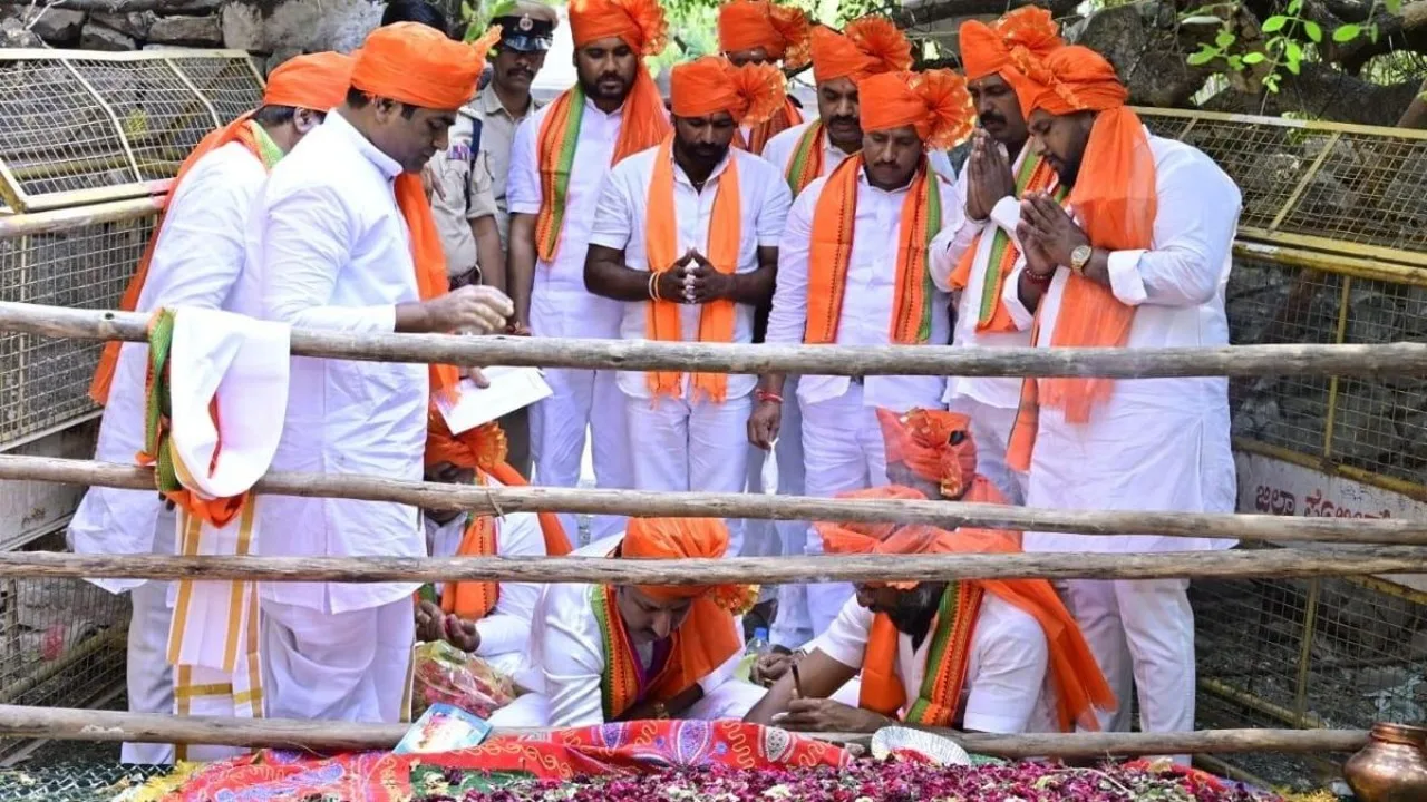 Ladle Mashak Dargah Row: Shivling alteration alleged after pooja
